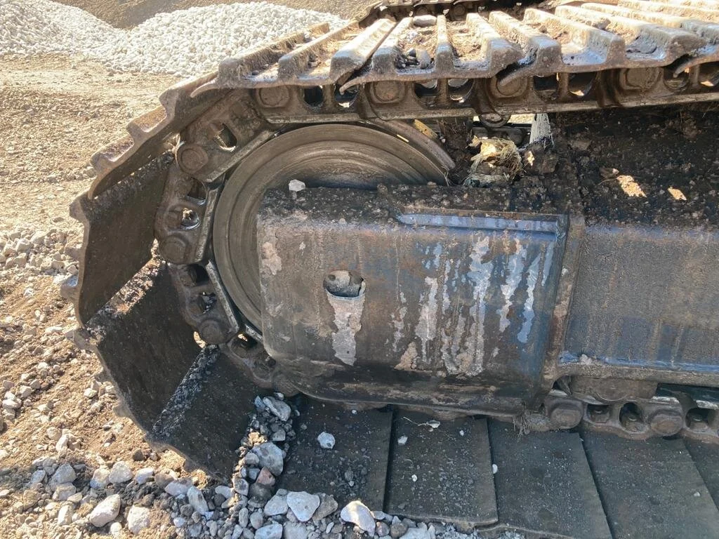 PC210LC-11 *SOLD* — MC Machinery