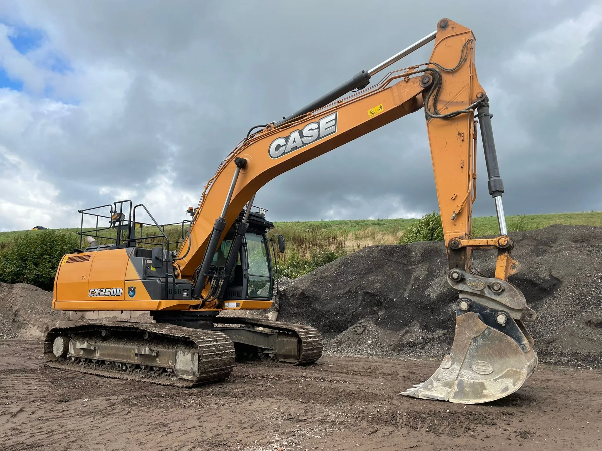 Case CX250D *SOLD* — MC Machinery