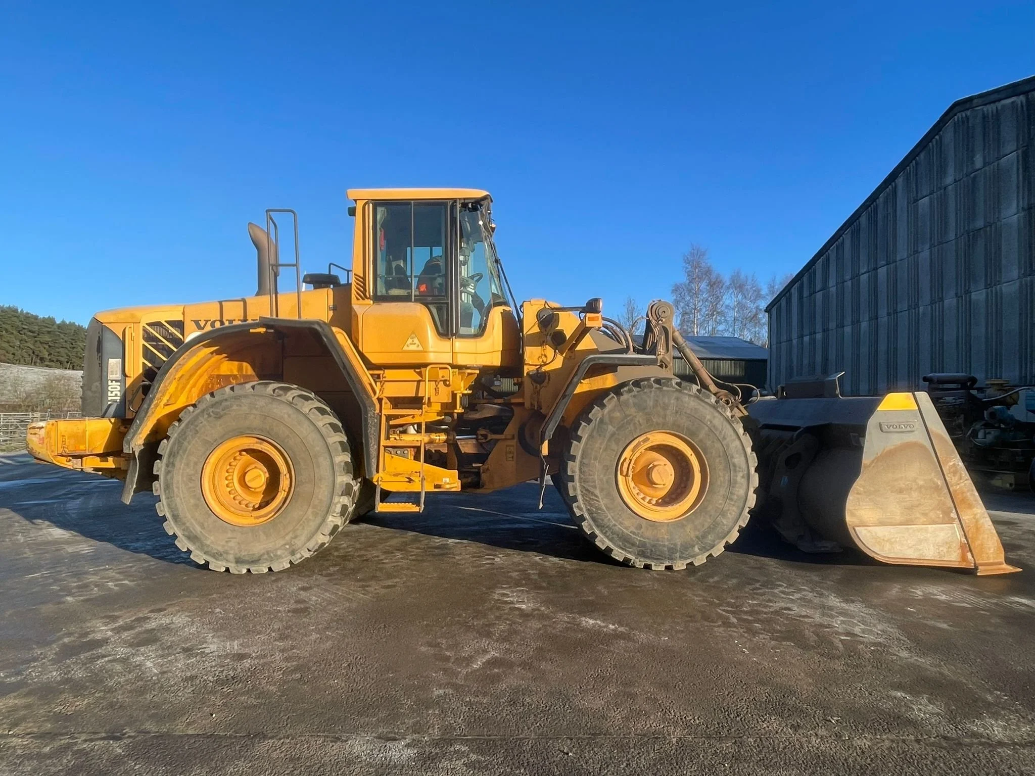 L150F *SOLD* — MC Machinery
