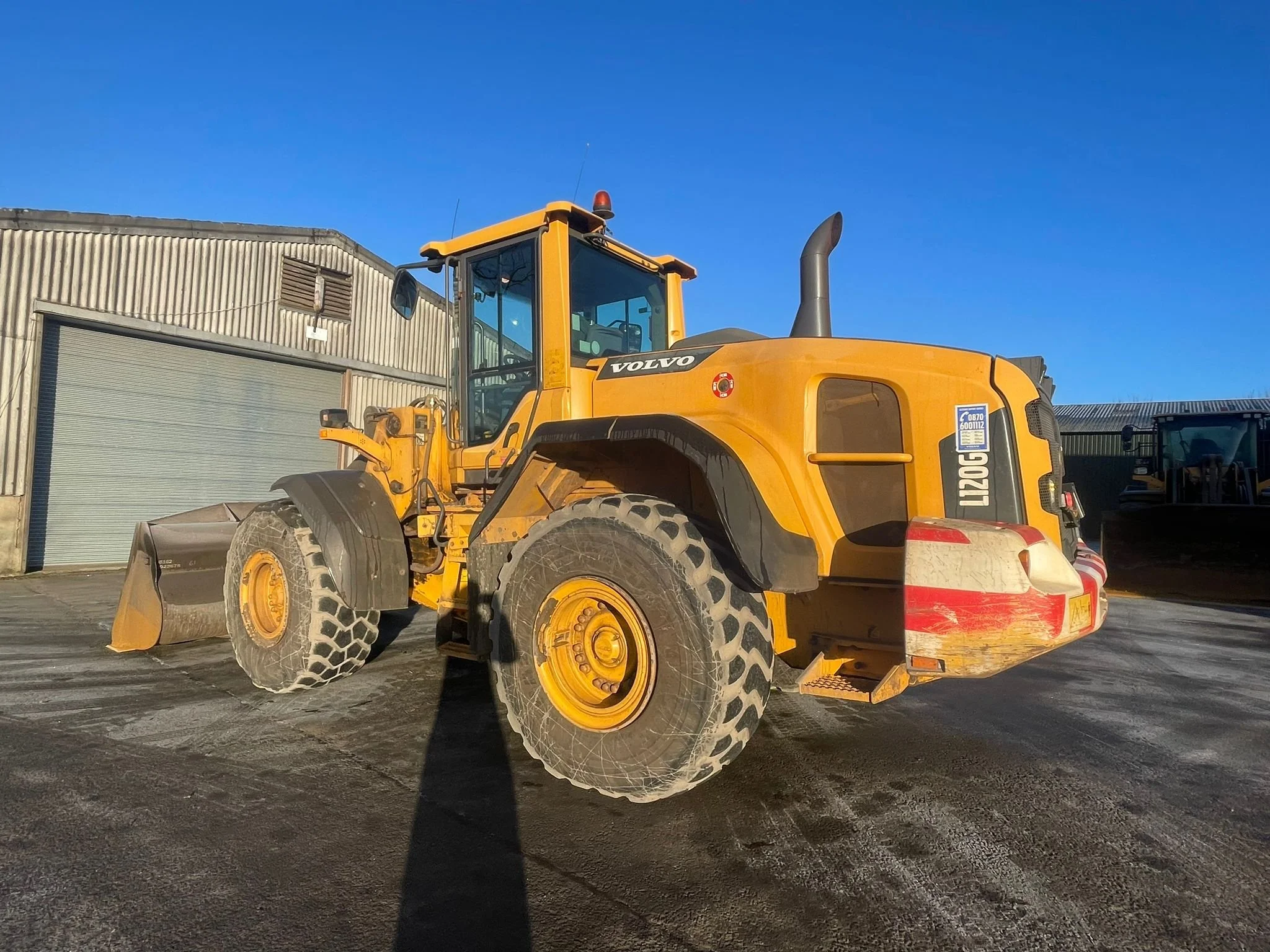 L120G *SOLD* — MC Machinery
