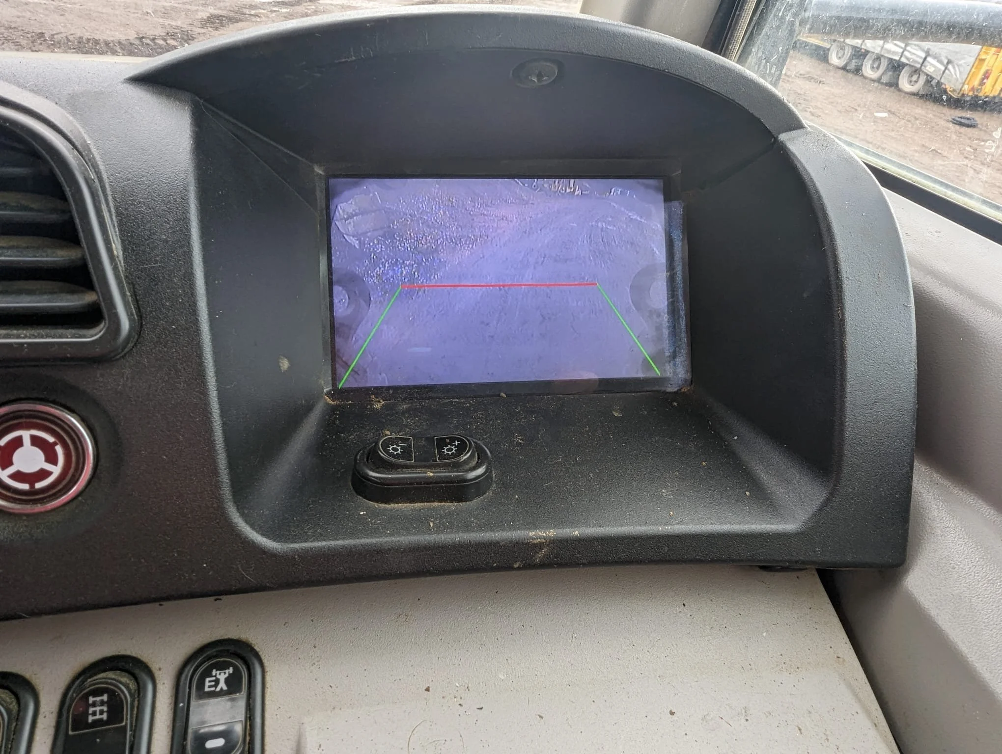 HM300-3 *SOLD* — MC Machinery