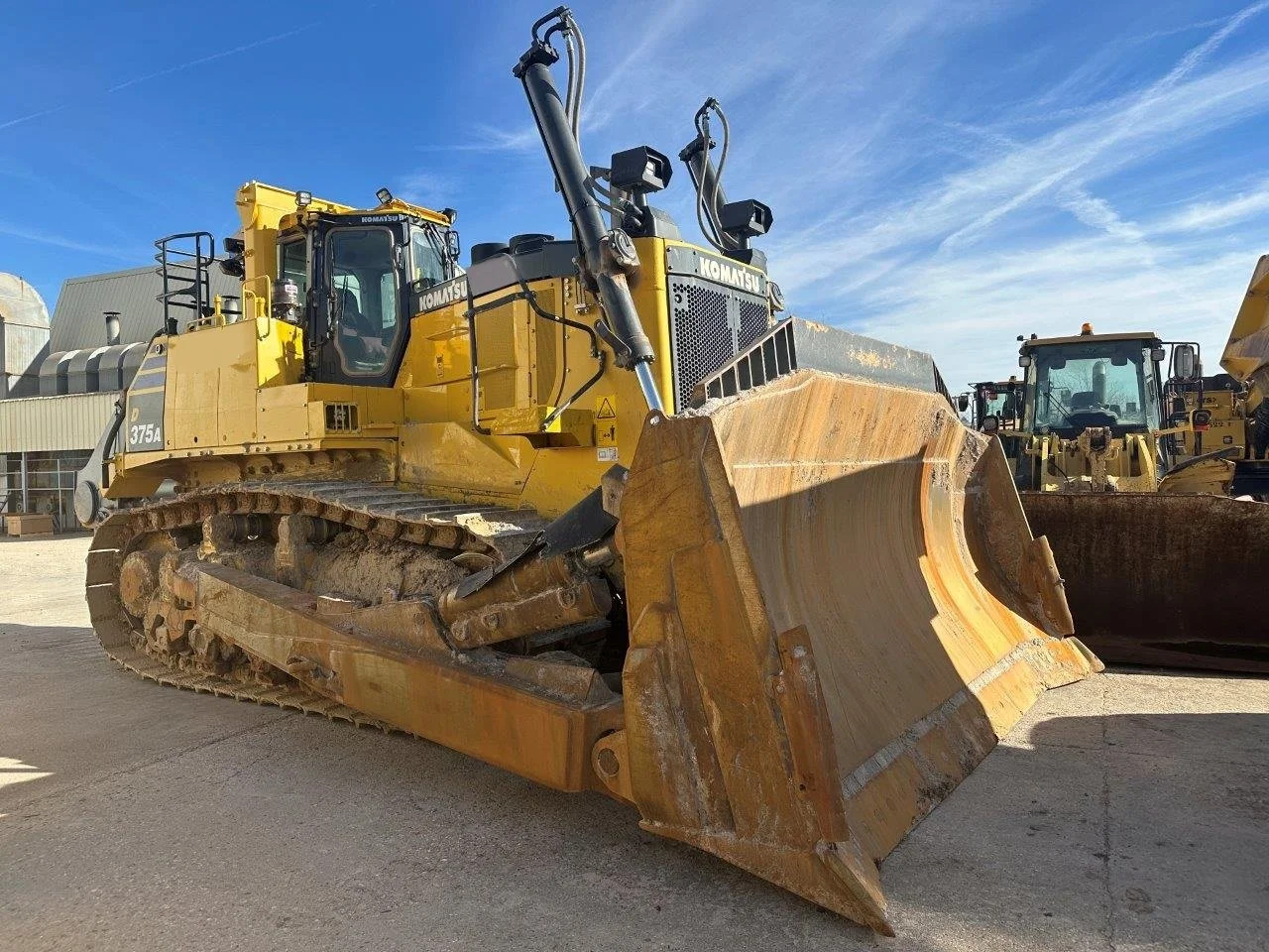 D375A-8 *SOLD* — MC Machinery