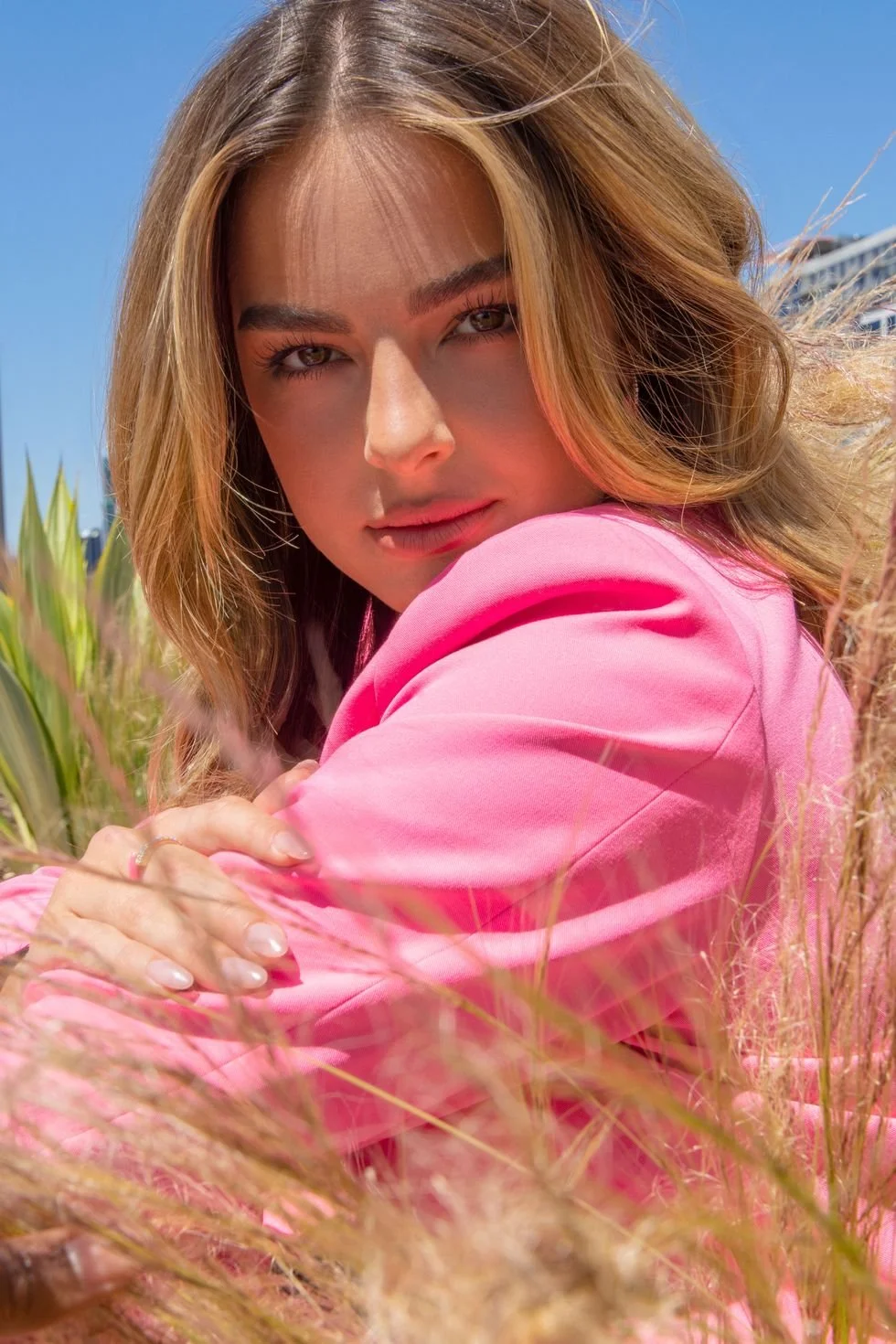 ELLE + Addison Rae — Gina Apéstegui