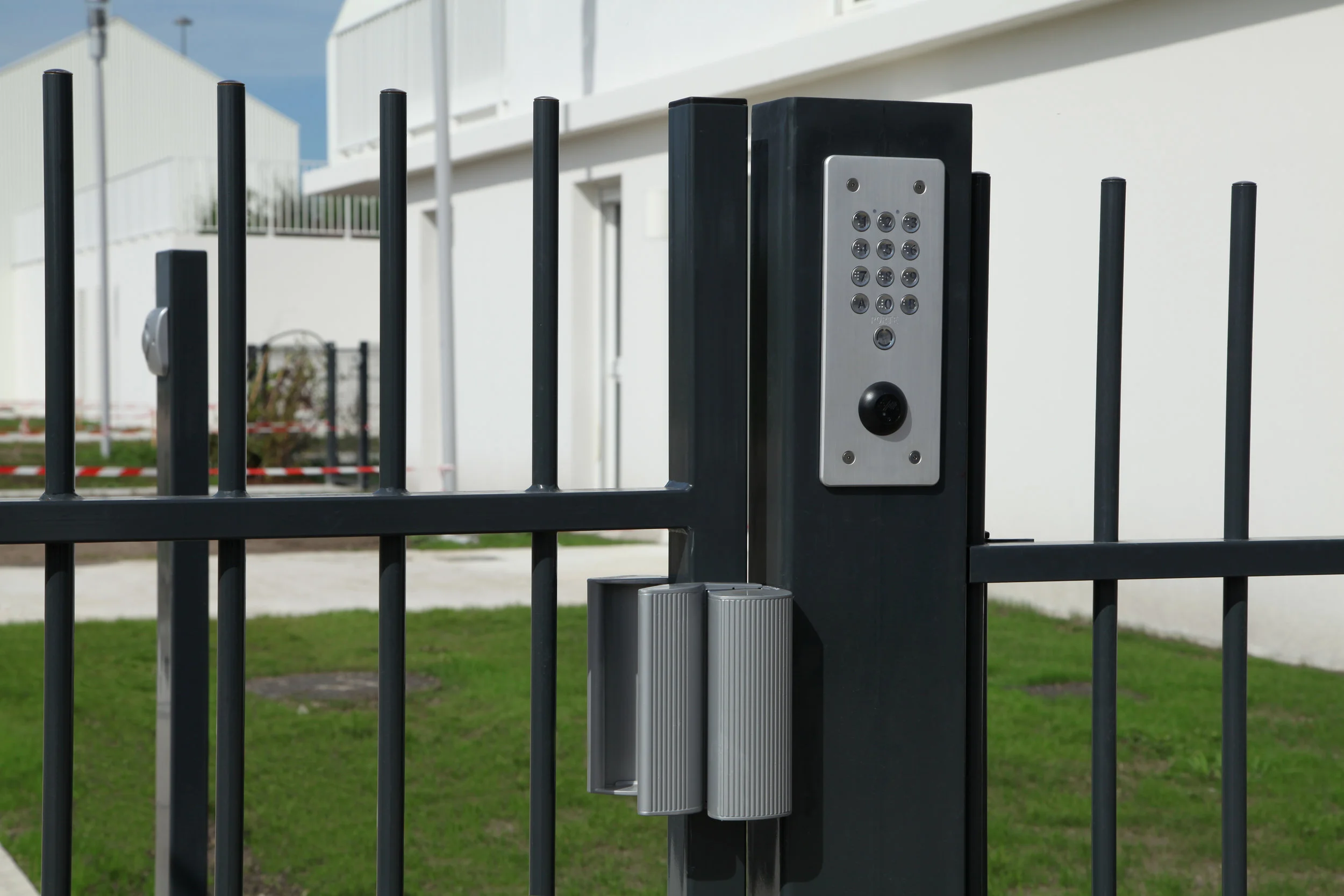 Gate Open Gate Closed