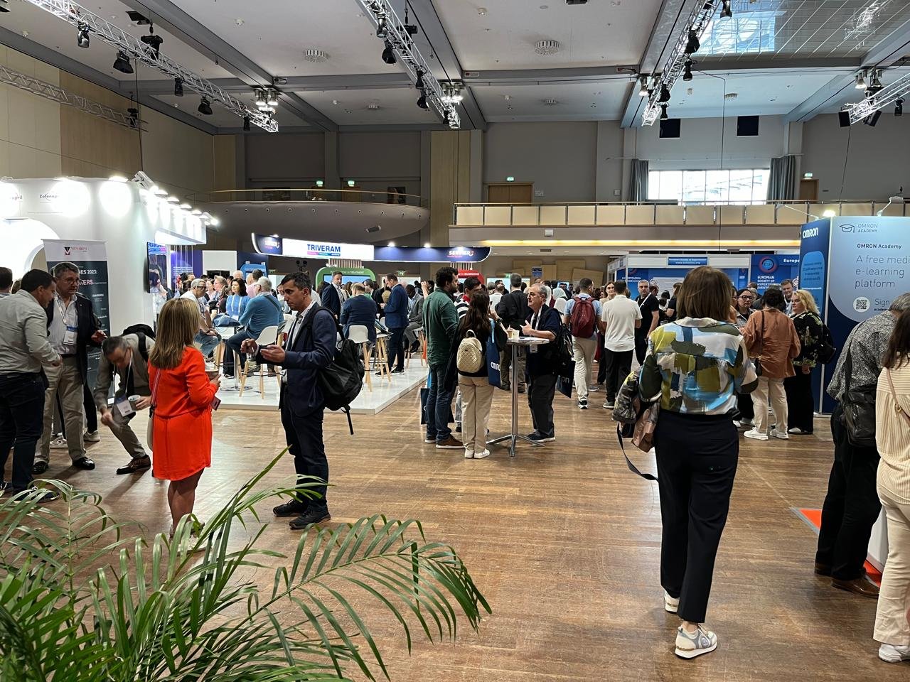 Participación distinguida de nuestros profesionales en Congresos ...