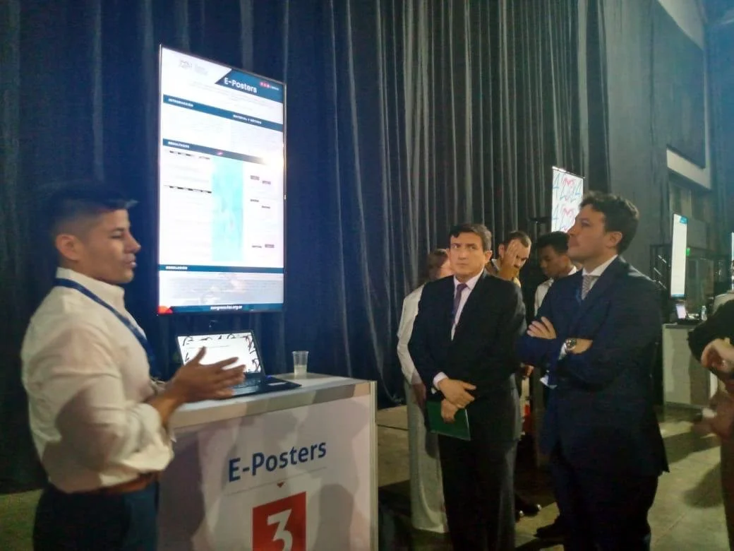 Participación distinguida de nuestros profesionales en Congresos ...