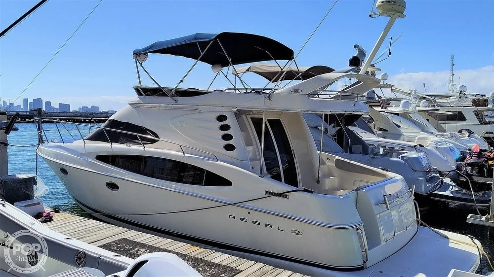 40' Regal Yacht | Cartagena — Aqua Experiences | Yacht Charters & Boat ...
