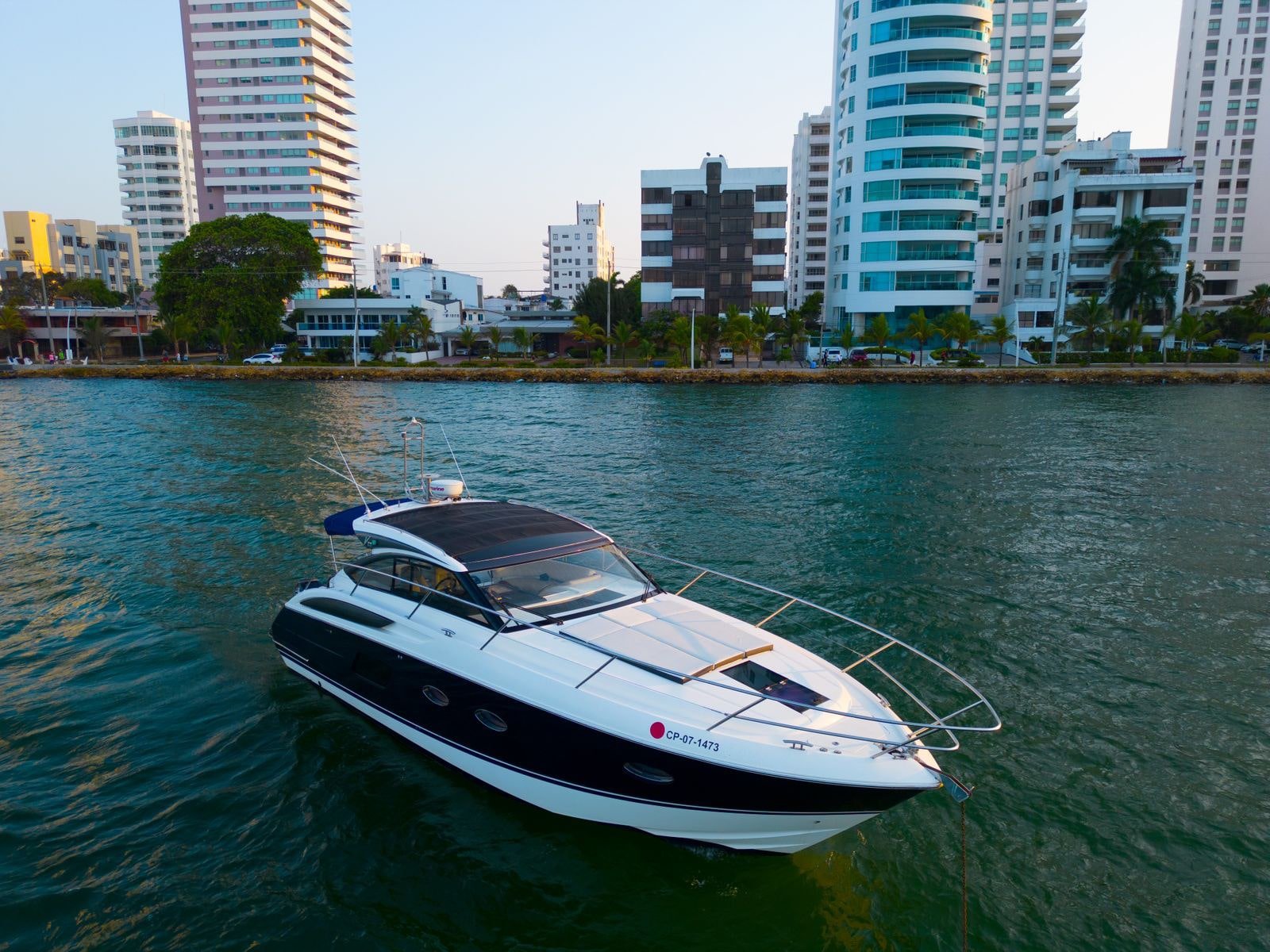 39' Princess Yacht | Cartagena — Aqua Experiences | Yacht Charters ...