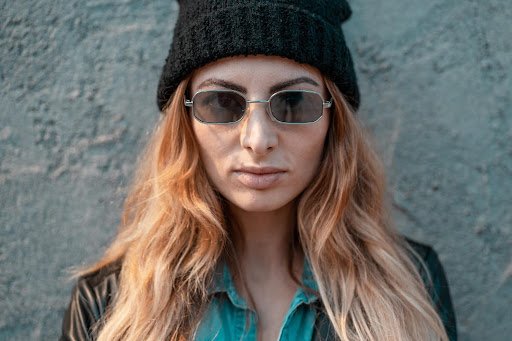 What Are the Best Glasses for Oval Face? — PAGE Magazine