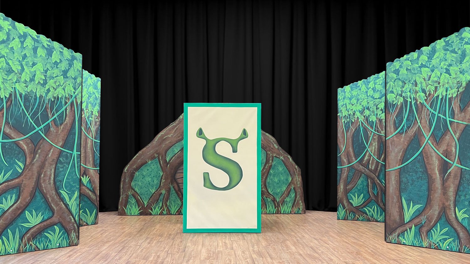 Shrek Hire Set Including Large Dragon Puppet — Small Venue Scenery Hire