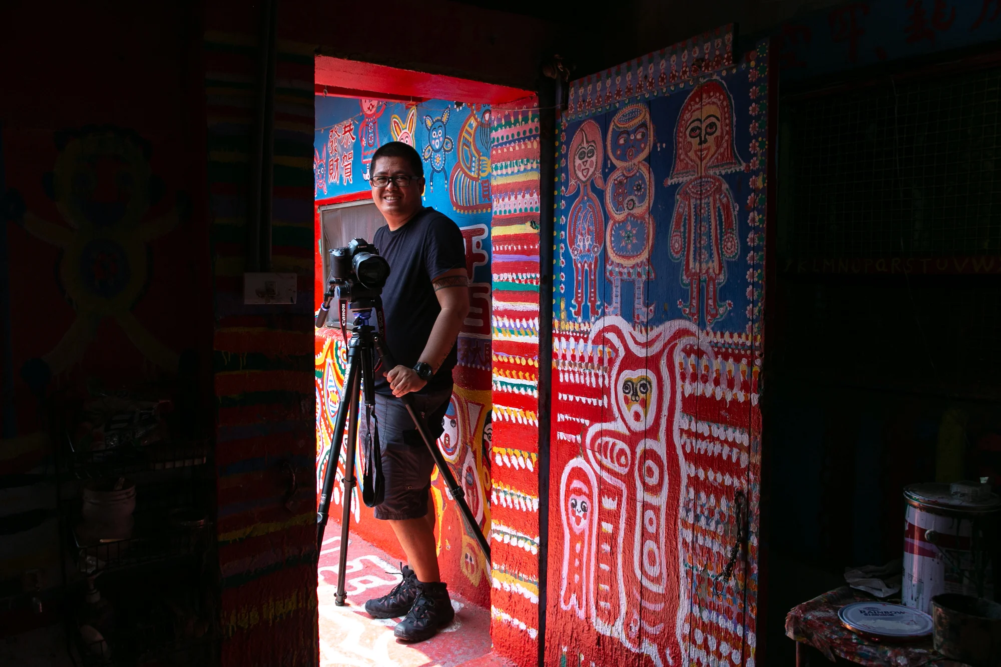 Contact - Mark Saludes