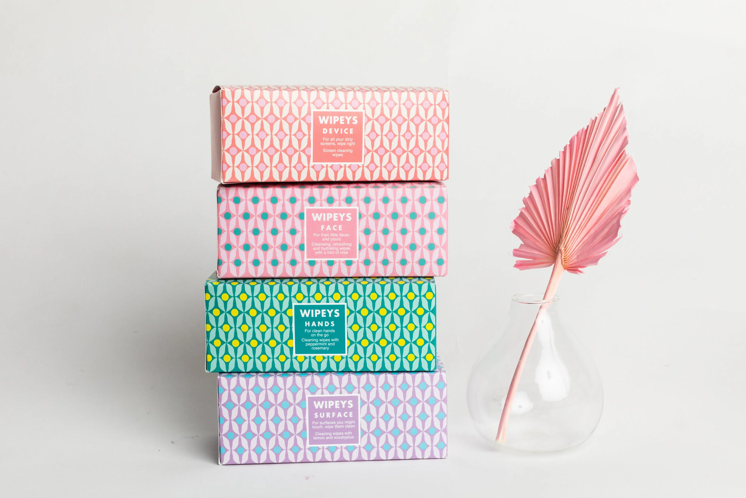 Natural, Sanitizing Travel Wipes With Style | Wipeys