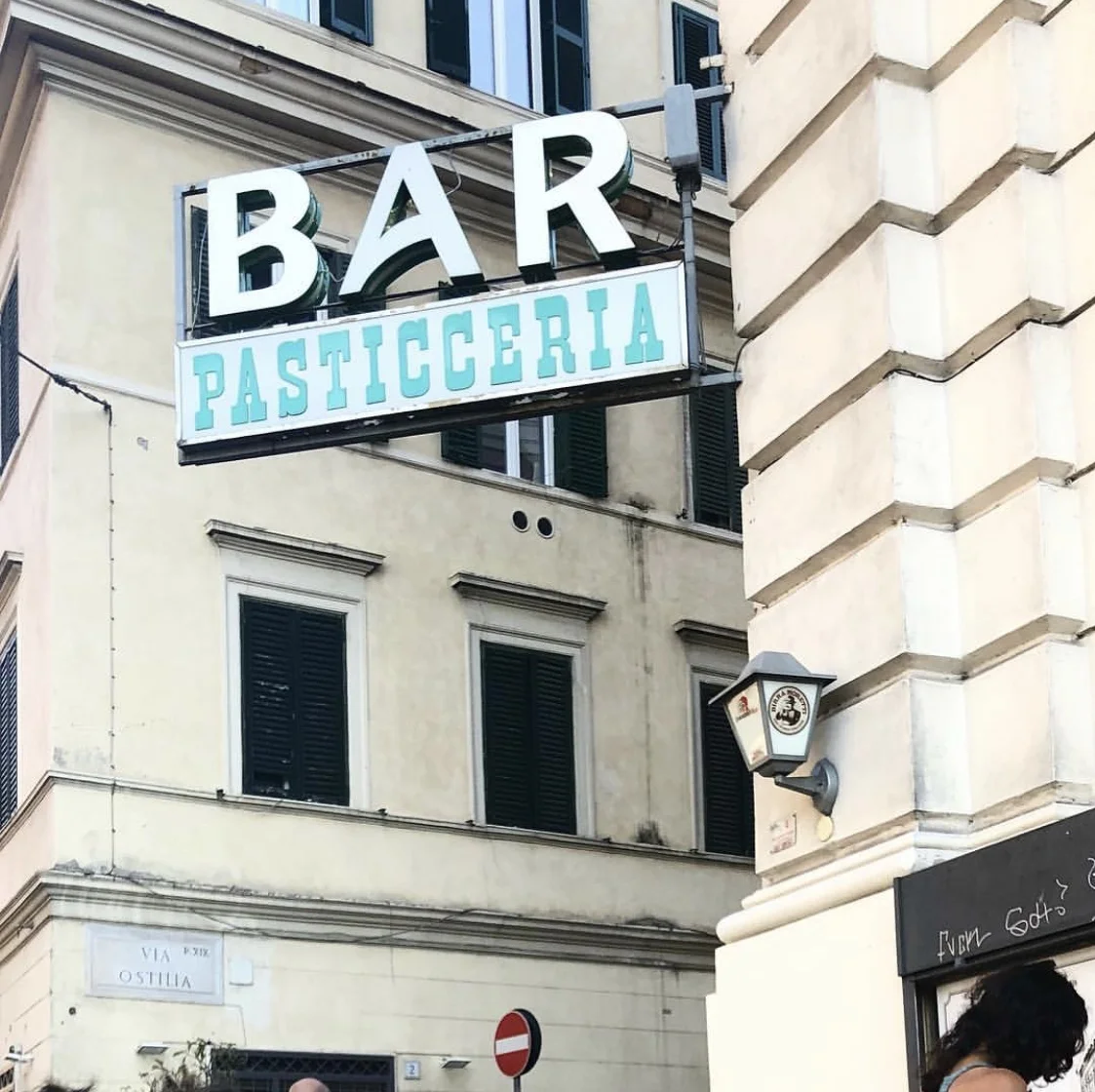 C'e` or Ci Sono ? When do we use them? — The Little Italian School