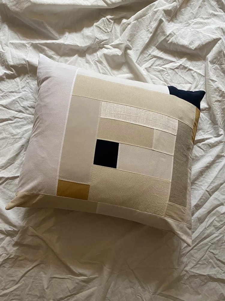 Patchwork puder med grafisk udtryk