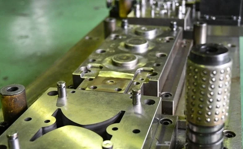 Outsourcing Manufacturing: Top Benefits of Outsourcing Metal Stamping ...