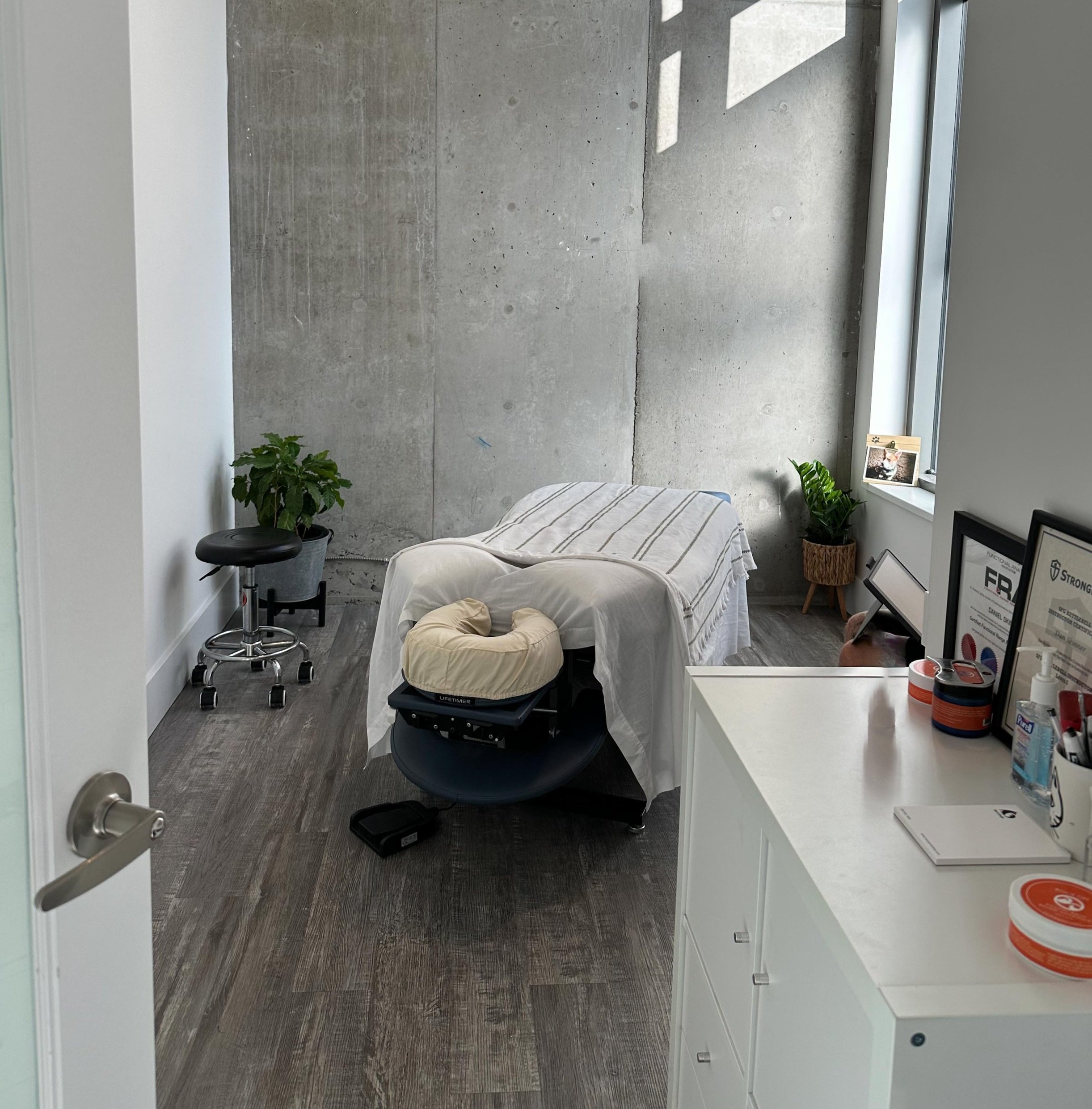 Victoria BC Chiropractor | Rehab and Performance | New Patients Welcome