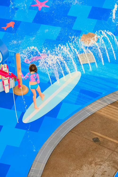 Non-Slip Surfacing for Aquatic Centers — Life Floor