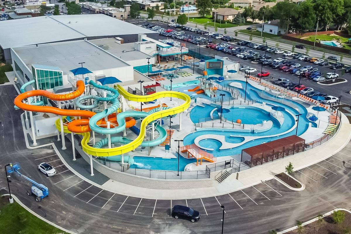 Blue Surf Bay Waterpark | Life Floor — Life Floor
