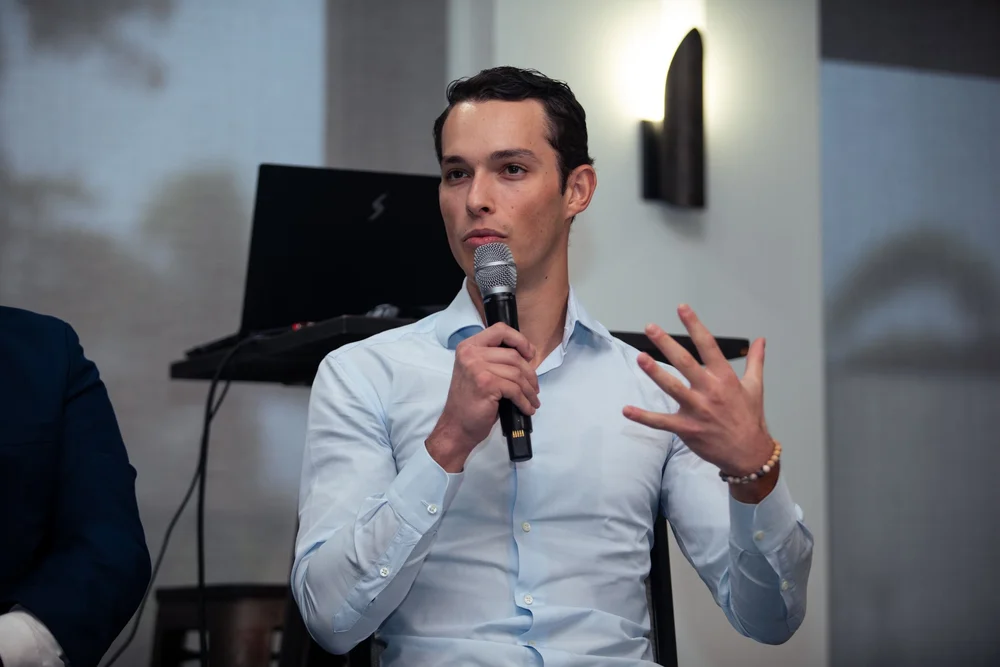 Alex Albarran Bio {2024}