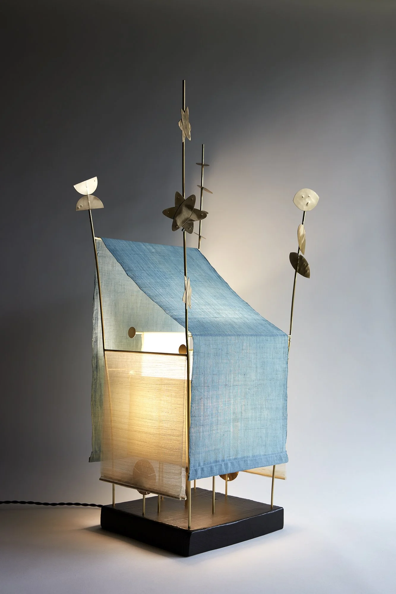 SERIES 1 A.3 — THE FIELD LIGHTING