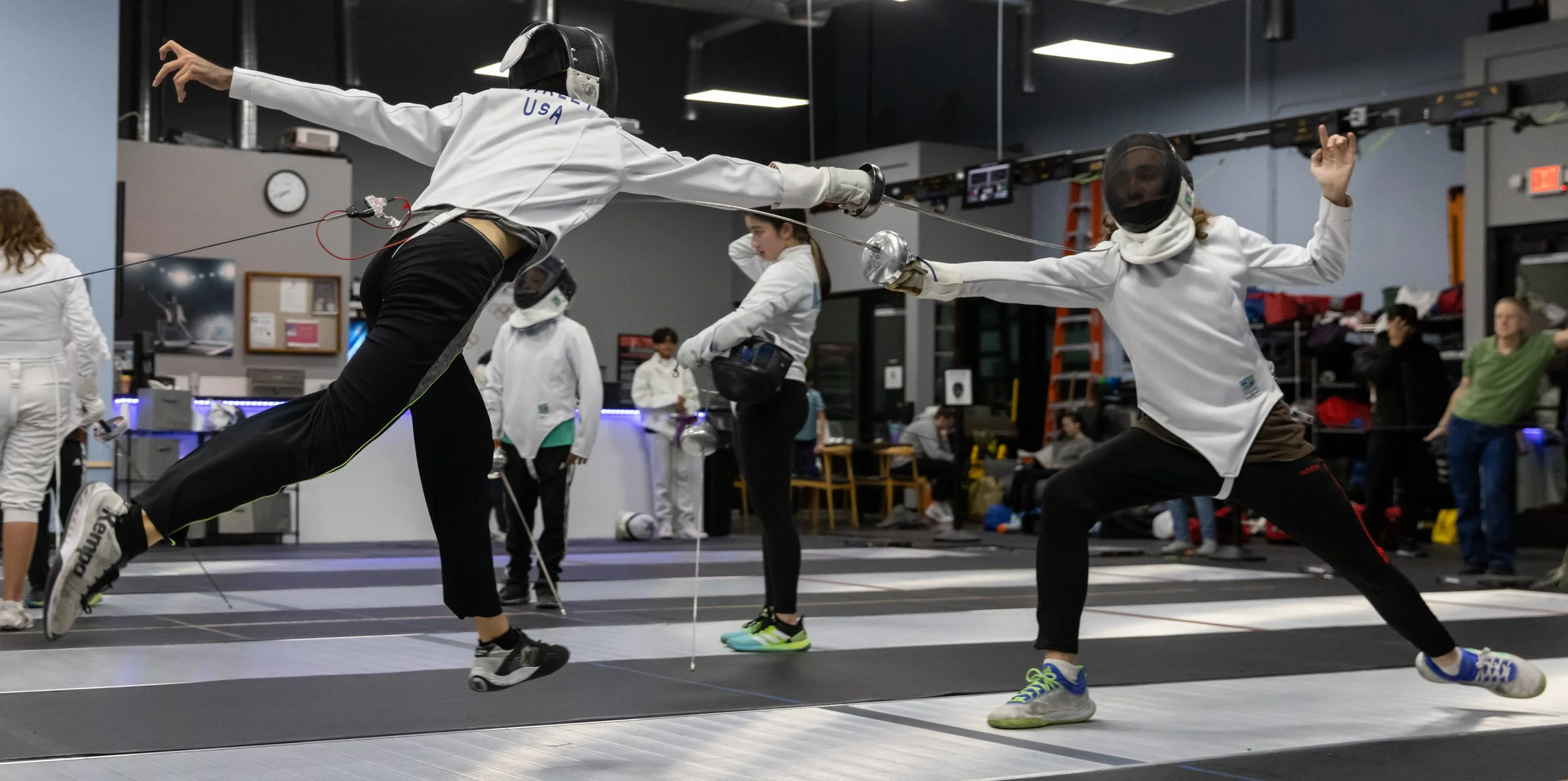 Fencing Classes — Las Vegas Fencing Academy