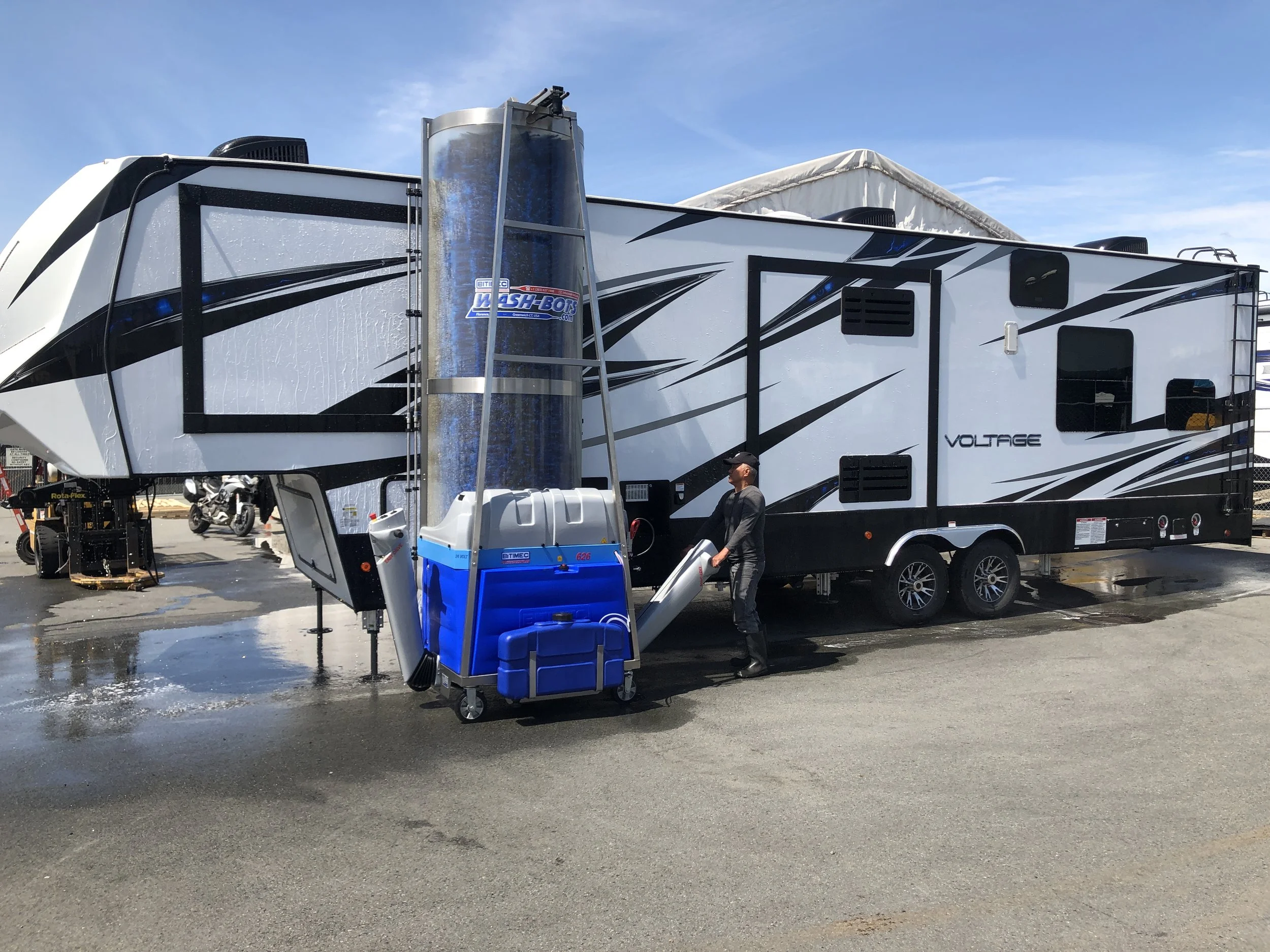 RV & Van Washing Solution — Wash-Bots Canada