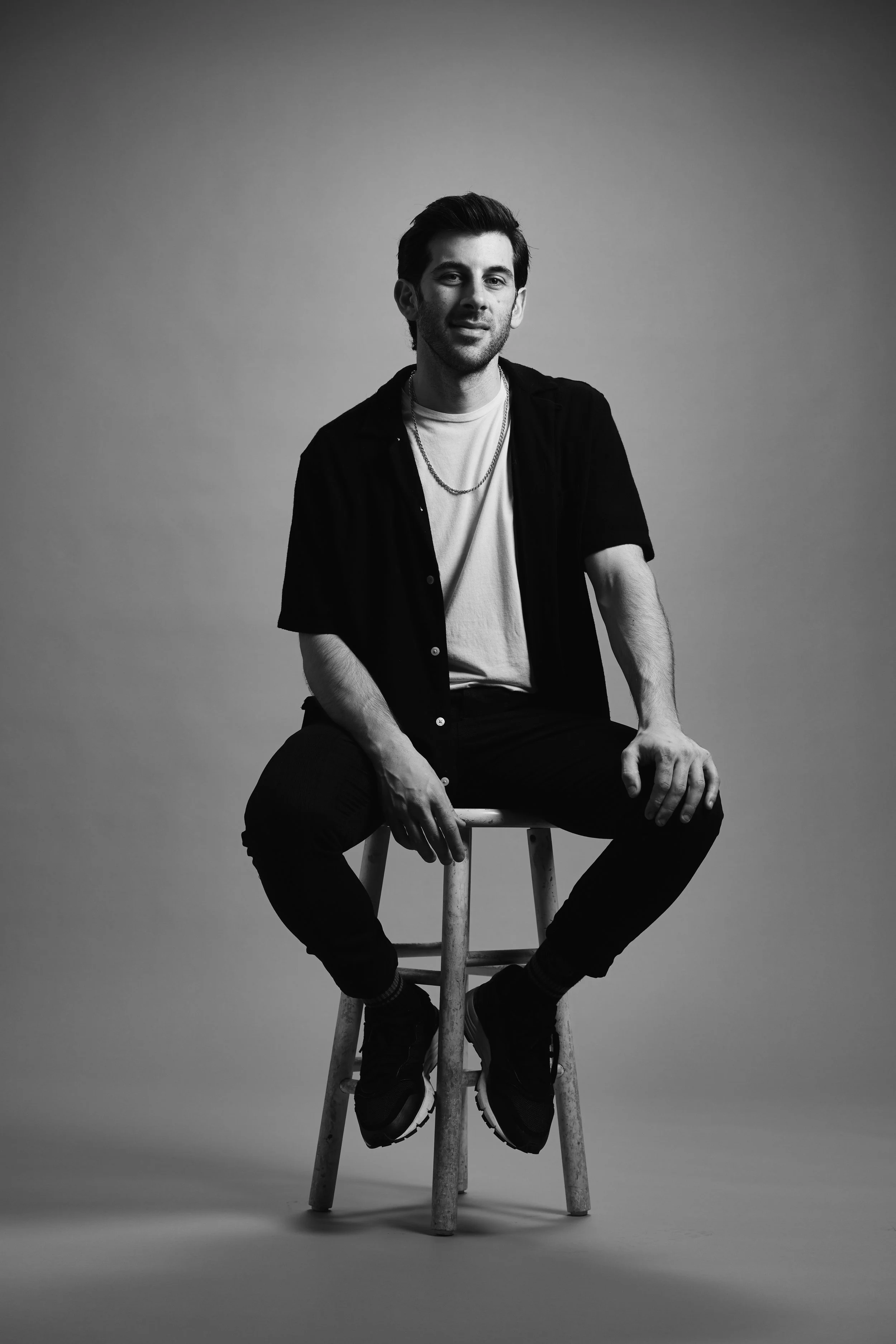 Barber's Den | Premium Barber Shop & Shave Lounge