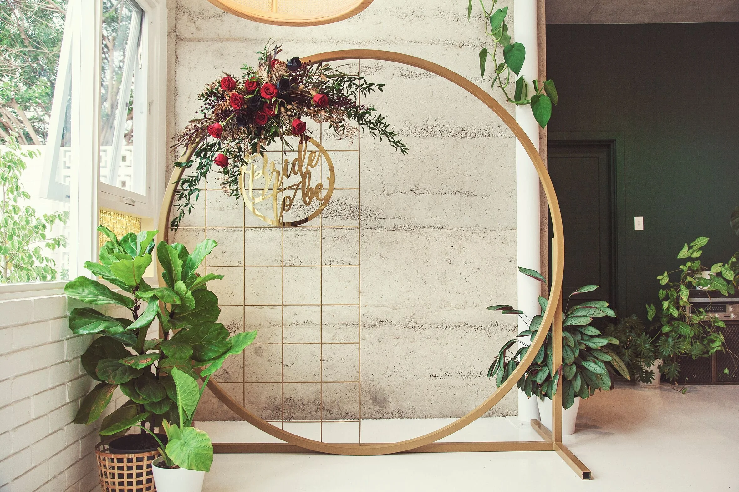 Gold Circle Arbour — Maisey Event Hire