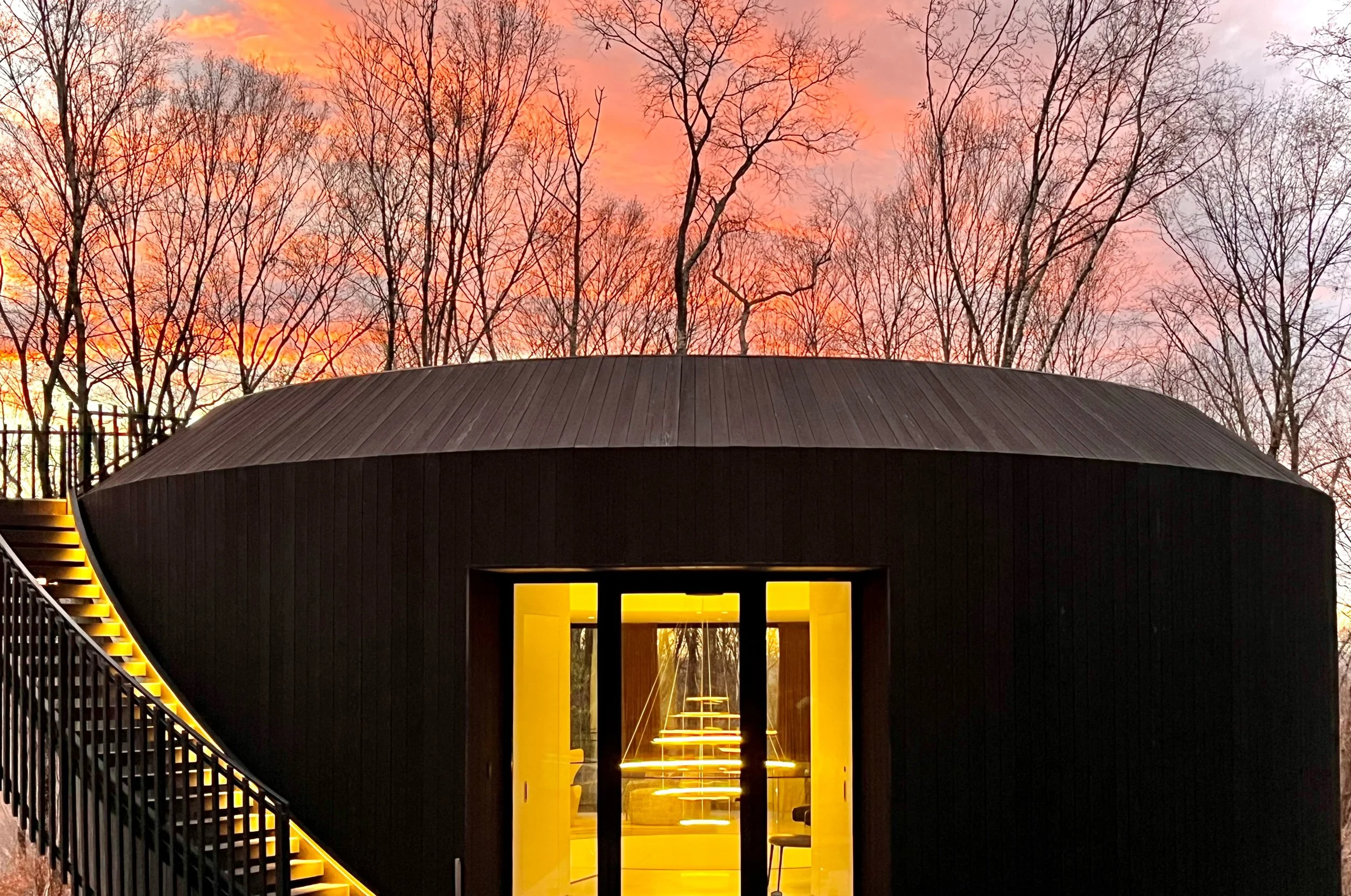 Elegance in Nature: Discover the Unique Round House in Housatonic ...