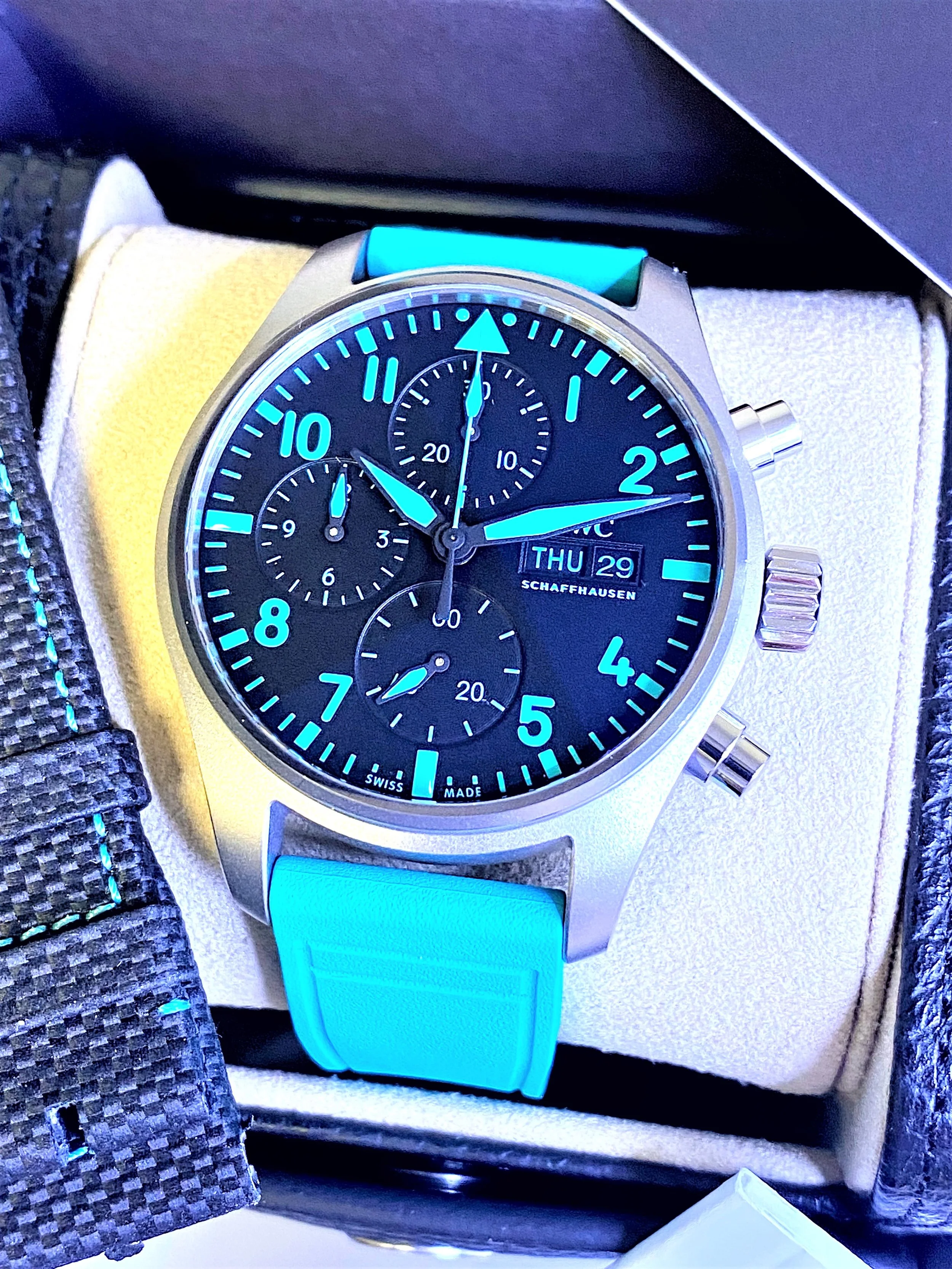 Shop Pre-owned Watches in Vancouver BC - Buy and Sell Vintage Watches ...