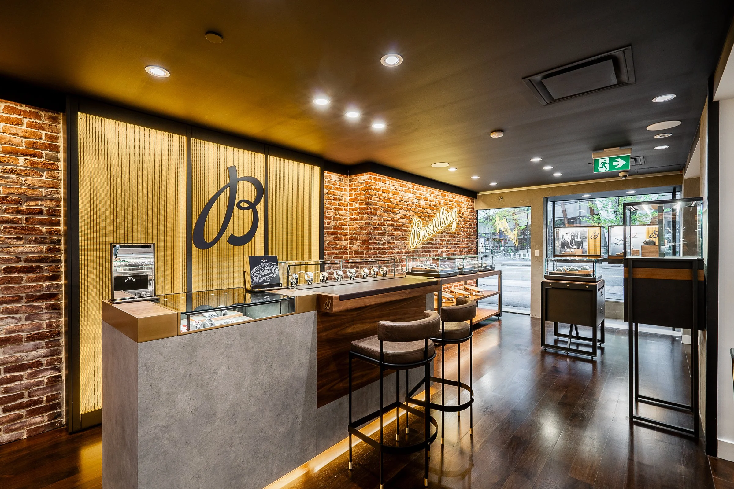 Buy Luxury Watches in Vancouver - Time & Gold Watch Store Vancouver