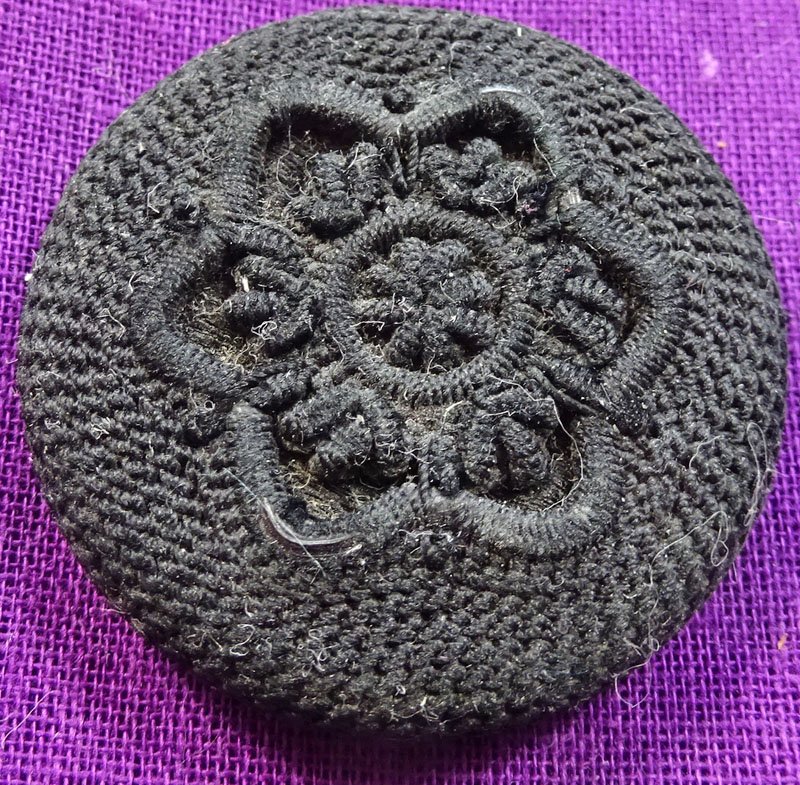 Antique textile buttons for sale — VINTAGE BUTTON EMPORIUM