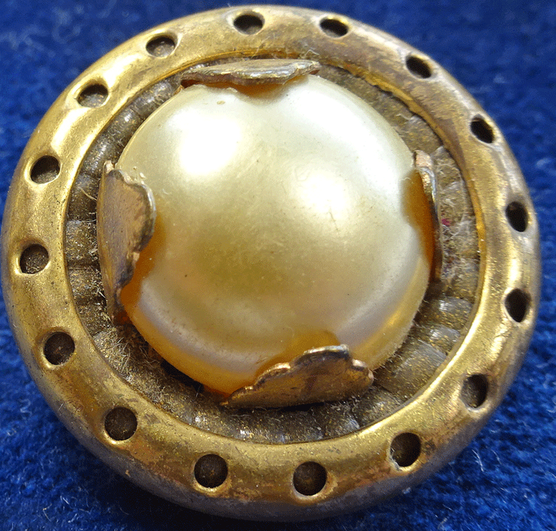 Vintage and antique metal buttons for sale — VINTAGE BUTTON EMPORIUM
