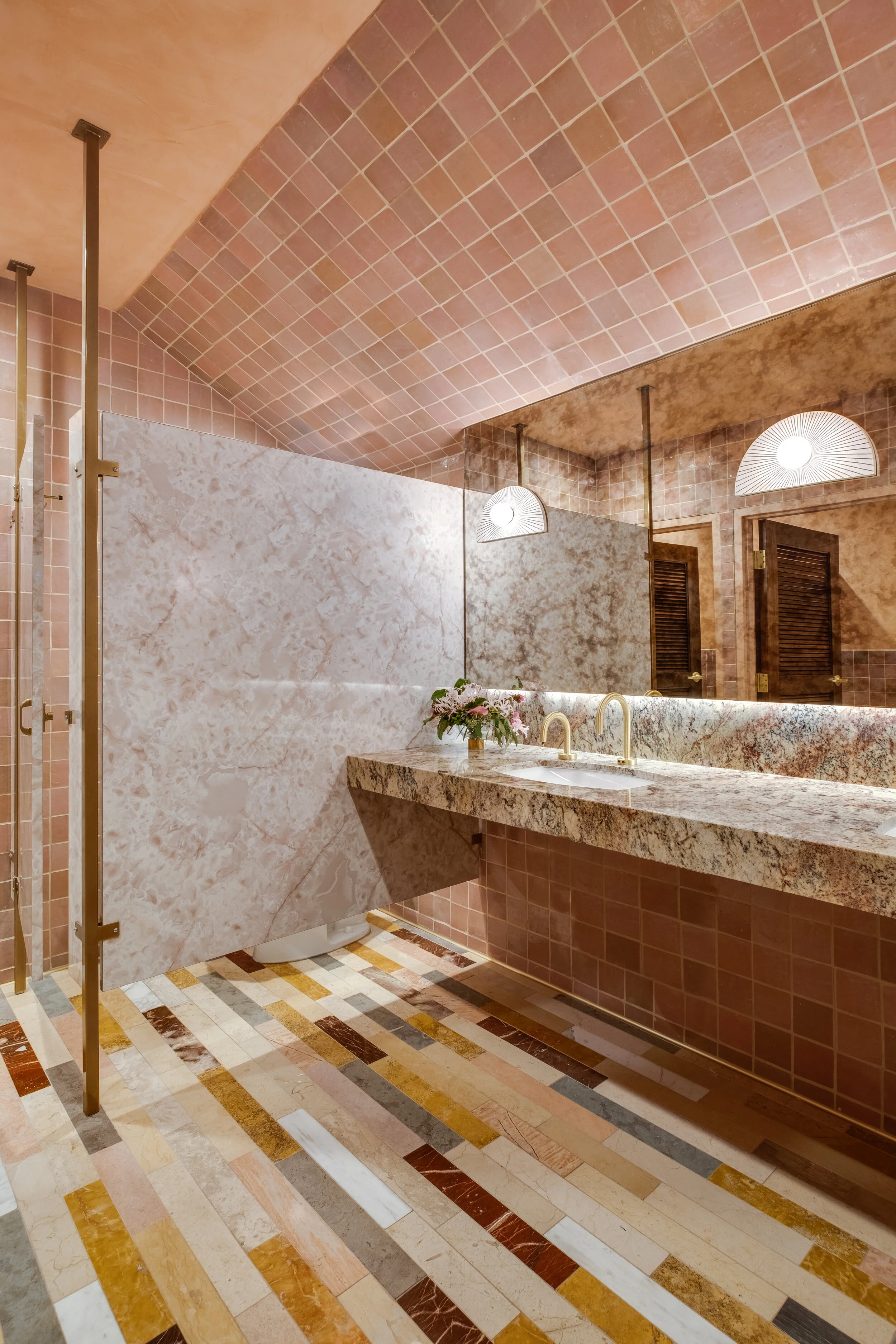 WAVERLY RESTAURANT by Design 4 Corners: Premier Luxury Interior Design ...
