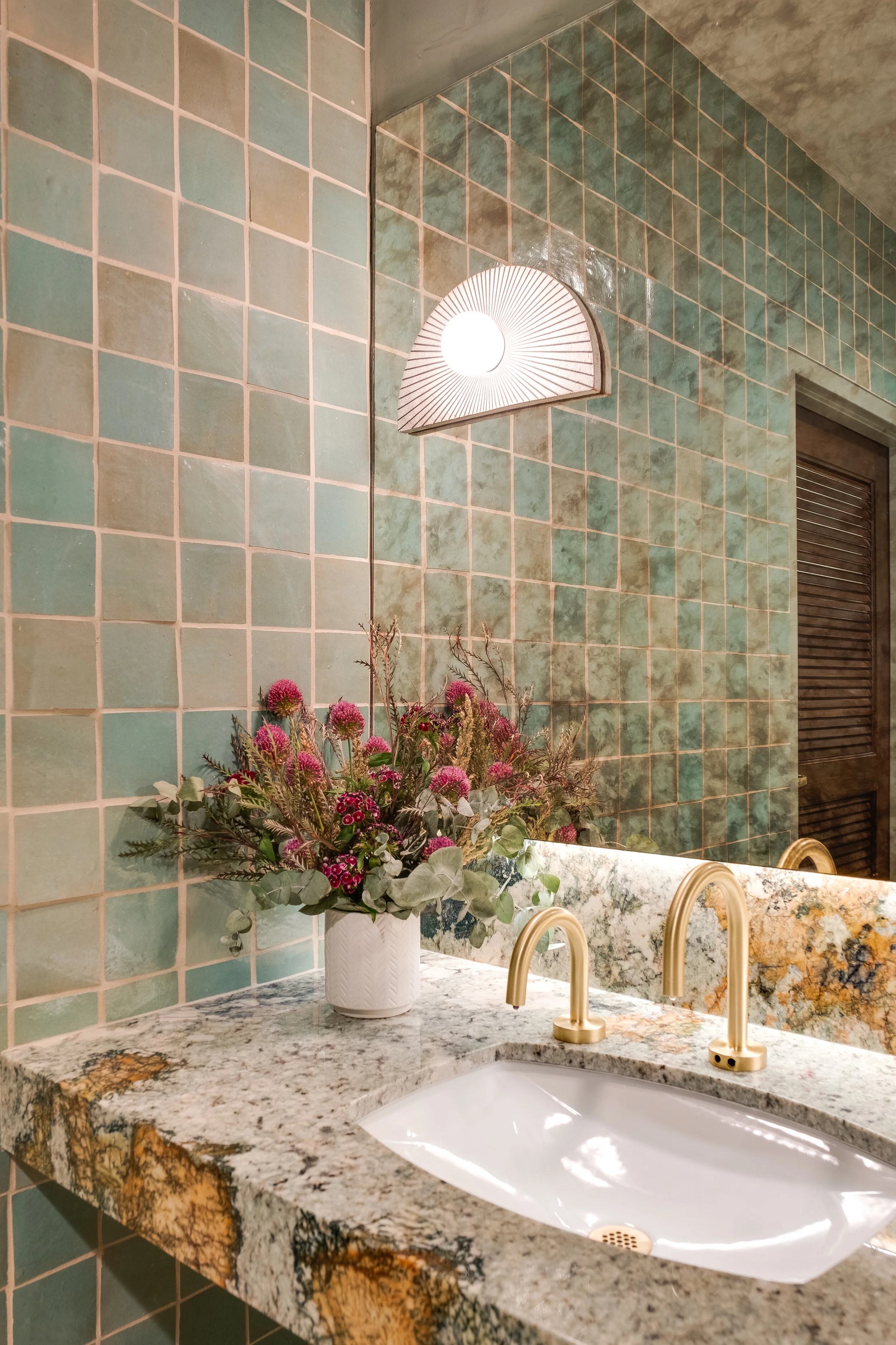 WAVERLY RESTAURANT by Design 4 Corners: Premier Luxury Interior Design ...