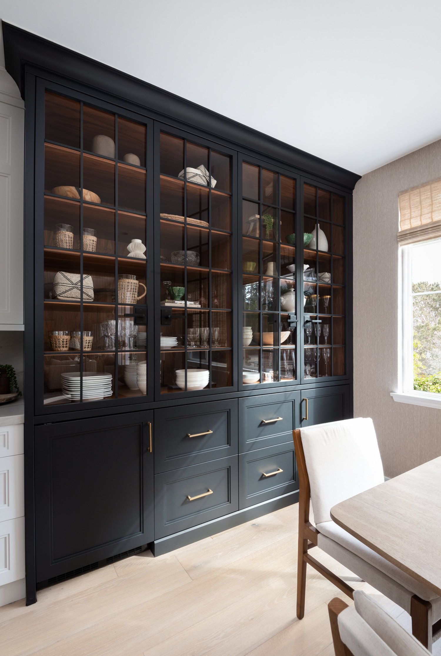 PHISH HOUSE by Design 4 Corners: Premier Luxury Interior Design Agency ...