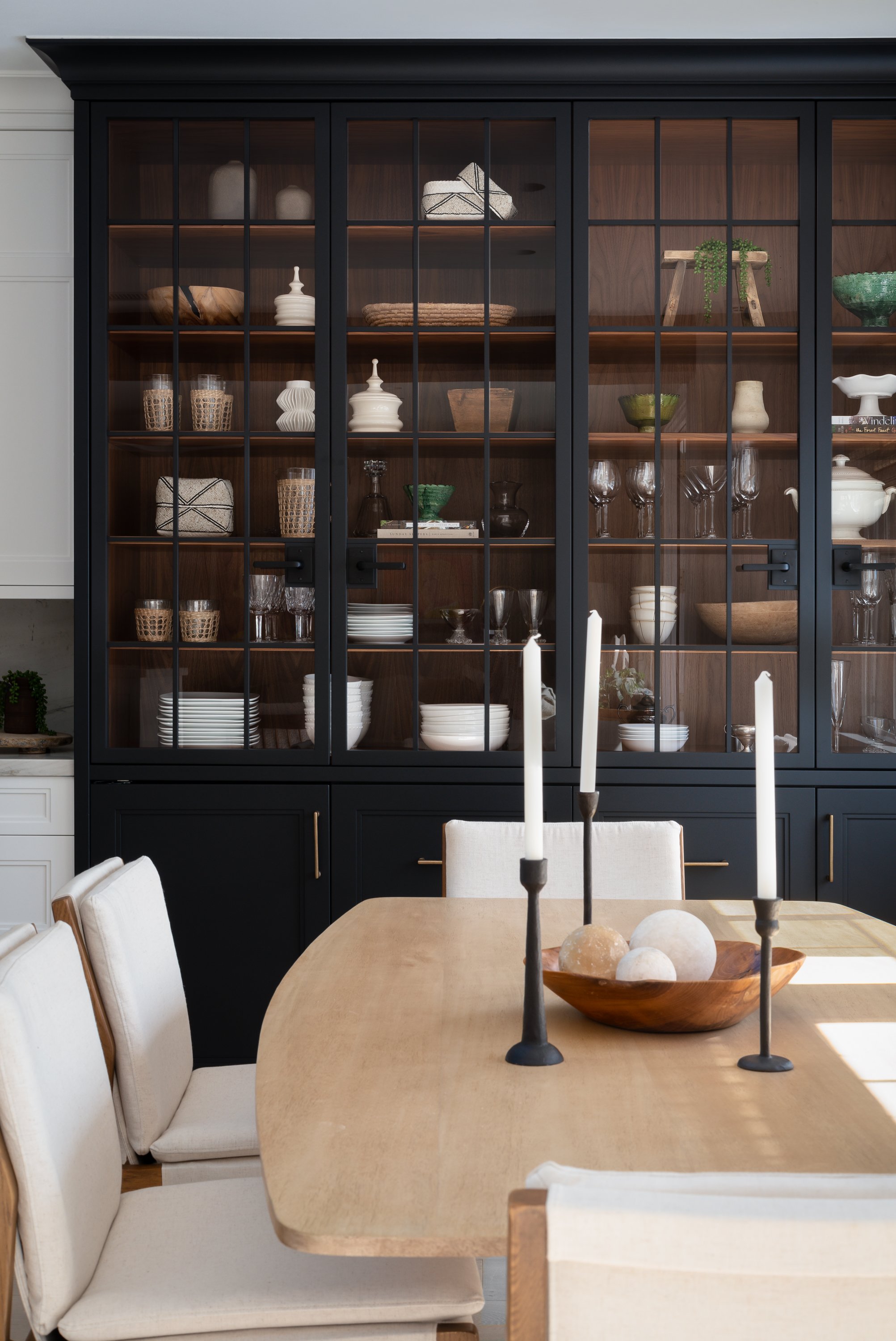 PHISH HOUSE by Design 4 Corners: Premier Luxury Interior Design Agency ...