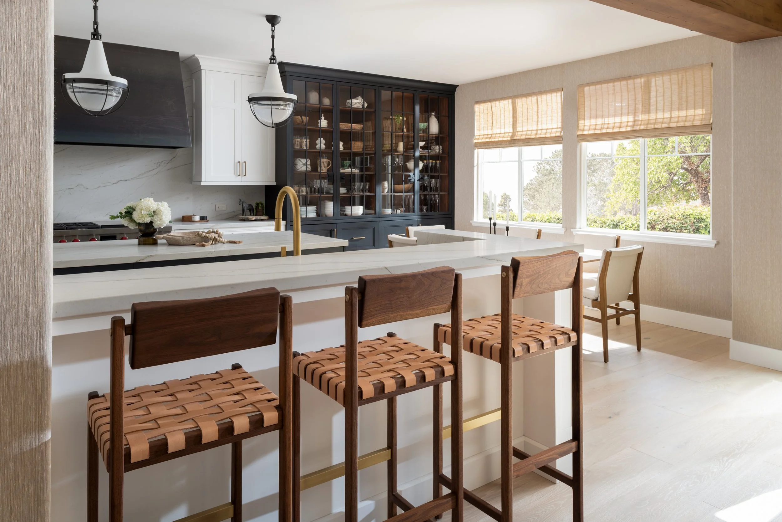 PHISH HOUSE by Design 4 Corners: Premier Luxury Interior Design Agency ...
