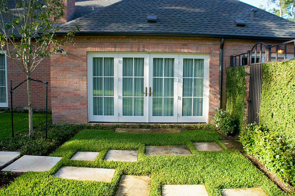 Traditional English Manor — Lanson B. Jones & Co.