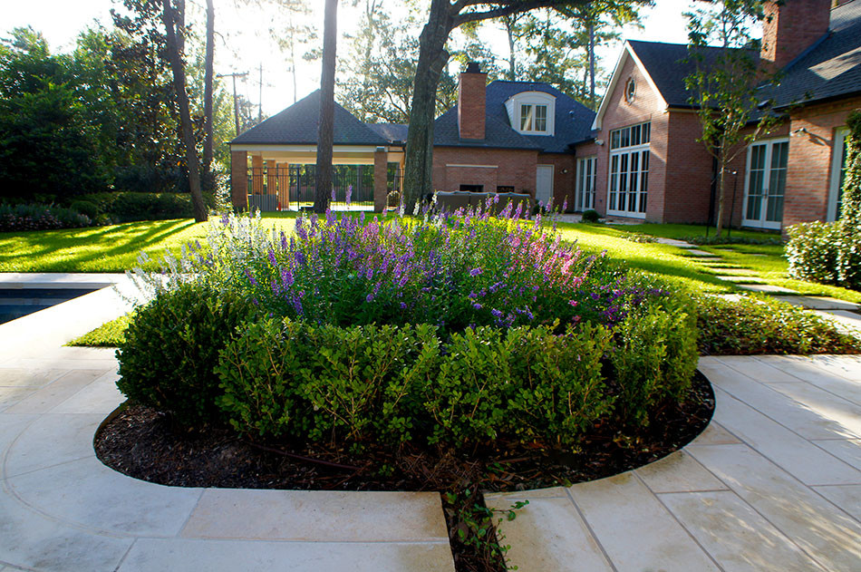 Traditional English Manor — Lanson B. Jones & Co.