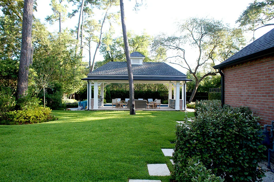 Traditional English Manor — Lanson B. Jones & Co.