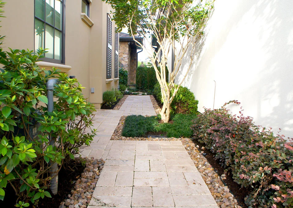 Charleston Style Courtyard — Lanson B. Jones & Co.