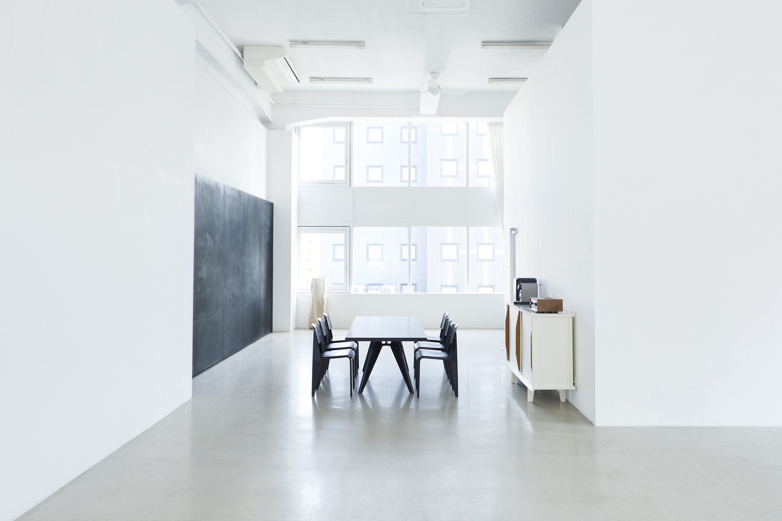 STUDIO GRIS — Atelier Six