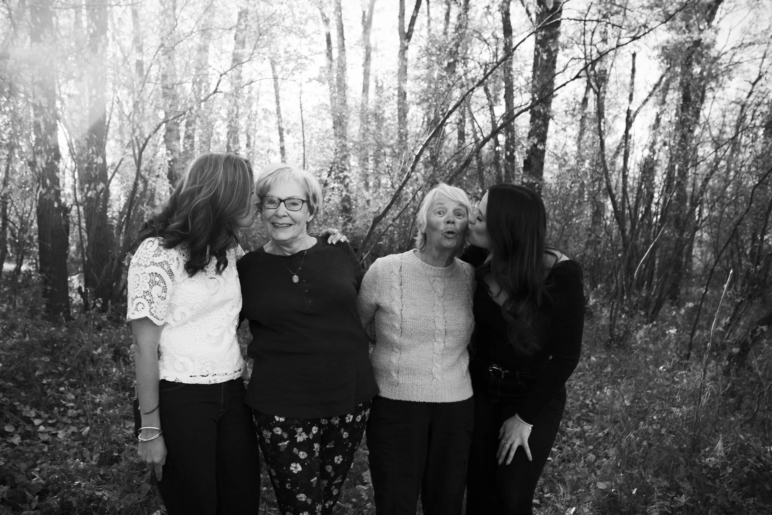 Laughter Amoung the Leaves - The Clowes Family — Samantha Rose Photography