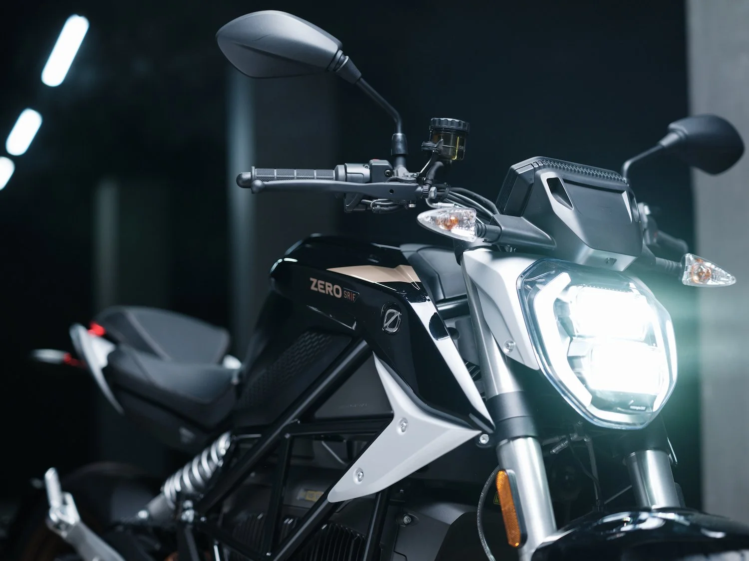 Zero SR/F - Electric Motorcycle | Moto Z