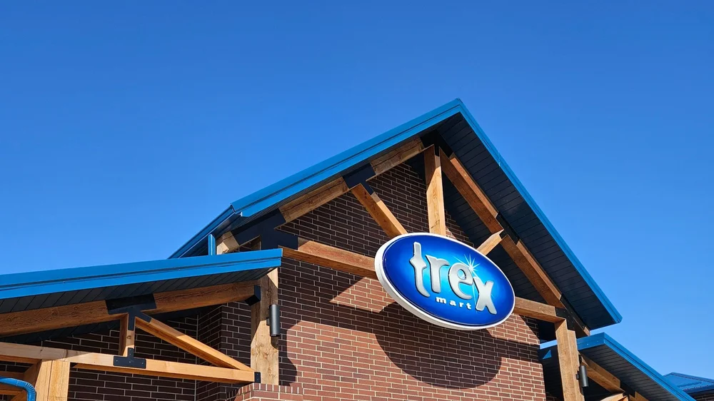 #16 WINSTON | Fuel, Food, and Savings – Visit Now — Trex Mart