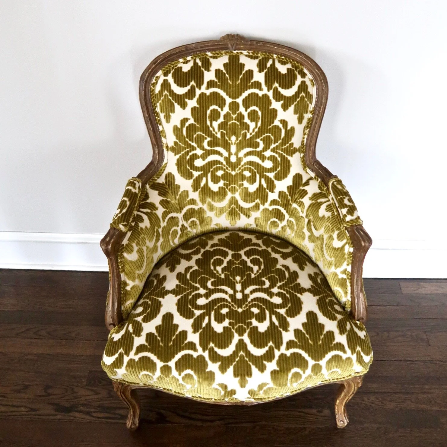 CindyChair — Something Taylored