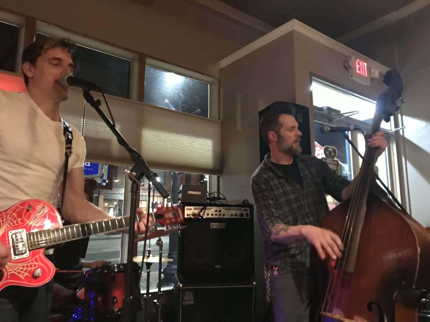 DAN'S DOWNTOWN TAVERN