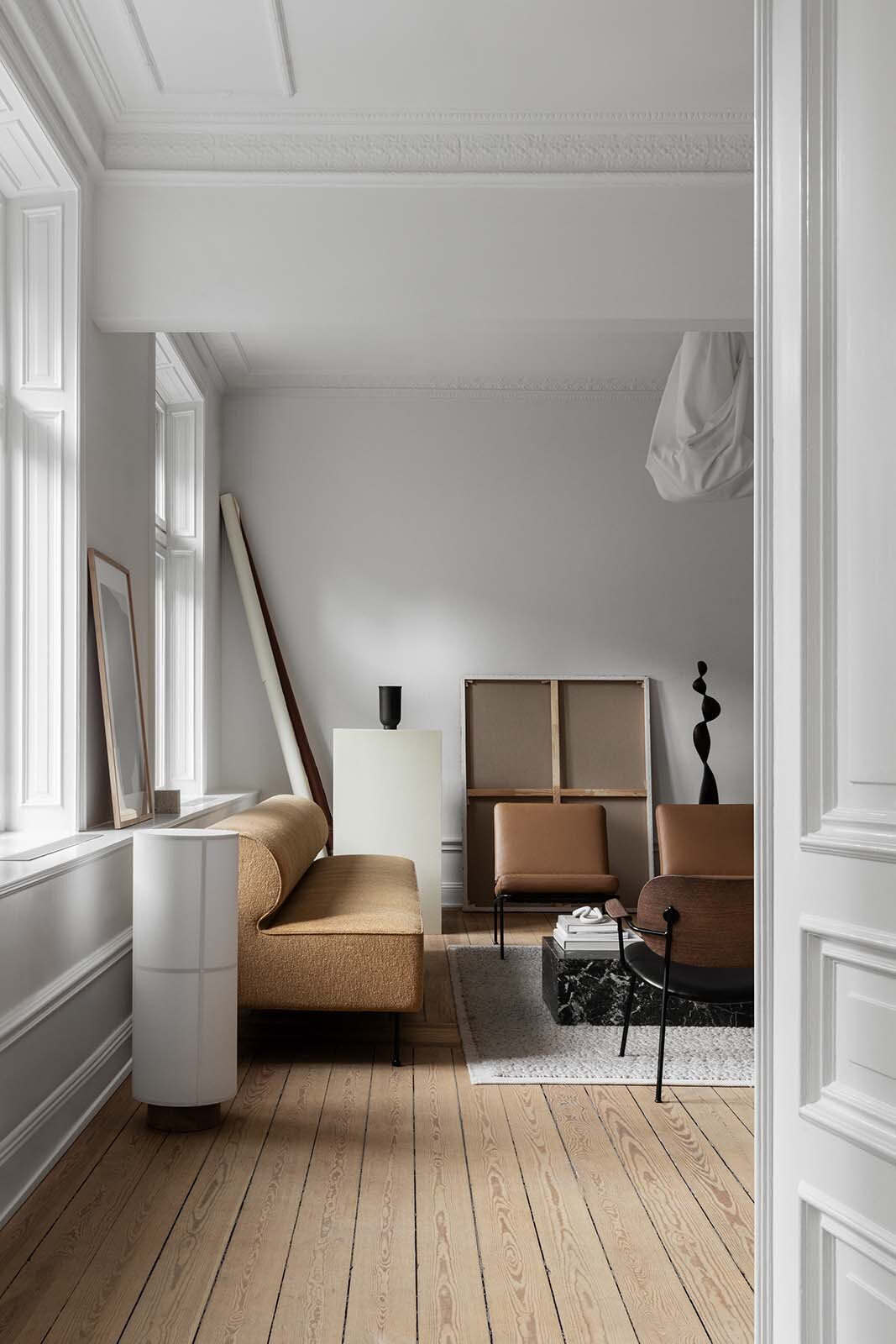 Merō Studio Combines Words with Visuals in Compelling Projects