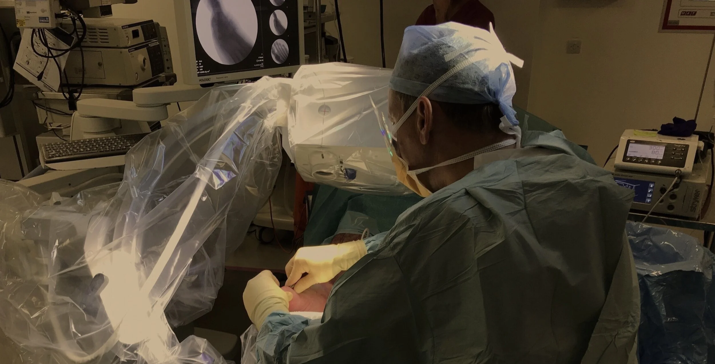 David Redfern Orthopaedic Surgeon | Minimally Invasive Foot Specialist